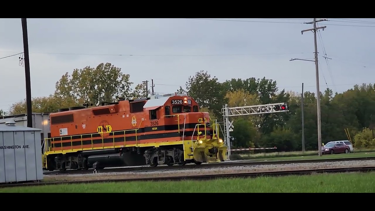 HESR 3526 Entering Saginaw Yard From Genesee Yard - YouTube