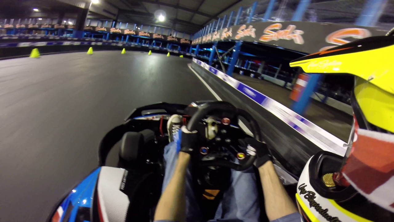 METZ KART INDOOR SESSION 10.57 - YouTube