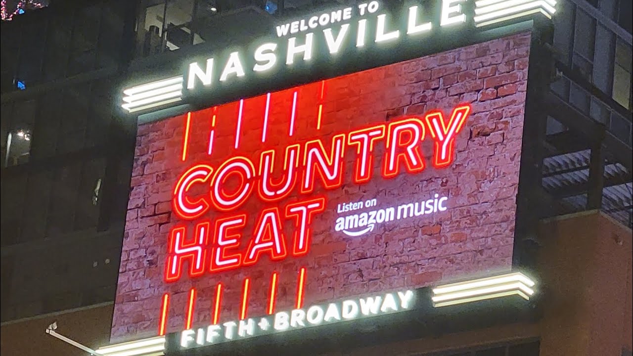 A weekend at country music city - YouTube