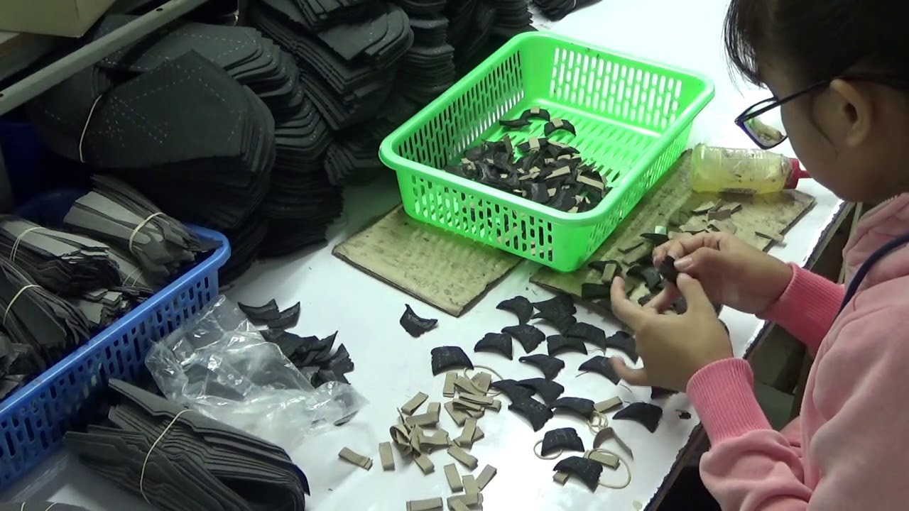 06 Cementing eyestay webbing med&lat for attaching - YouTube