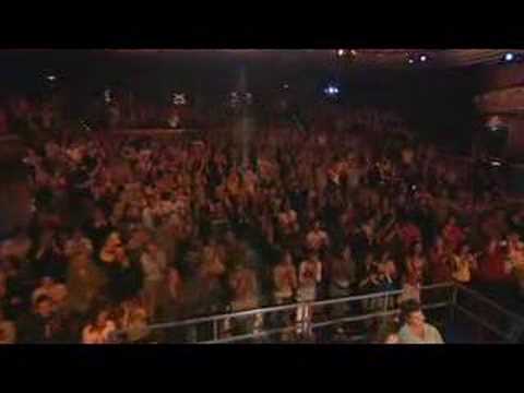 "Britains Got Talent * Paul Potts WOWS with Nessun Dorma!" - YouTube