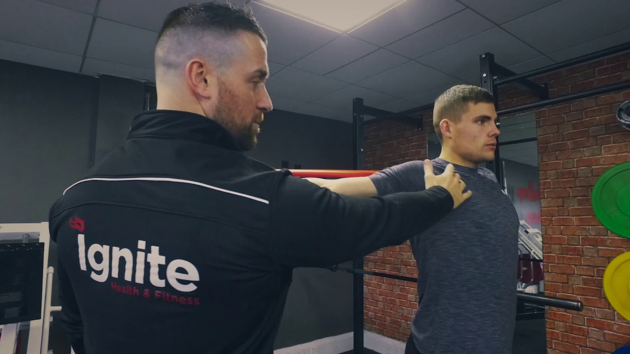 Pre Training Shoulder Stretches | Ignite Health & Fitness - YouTube