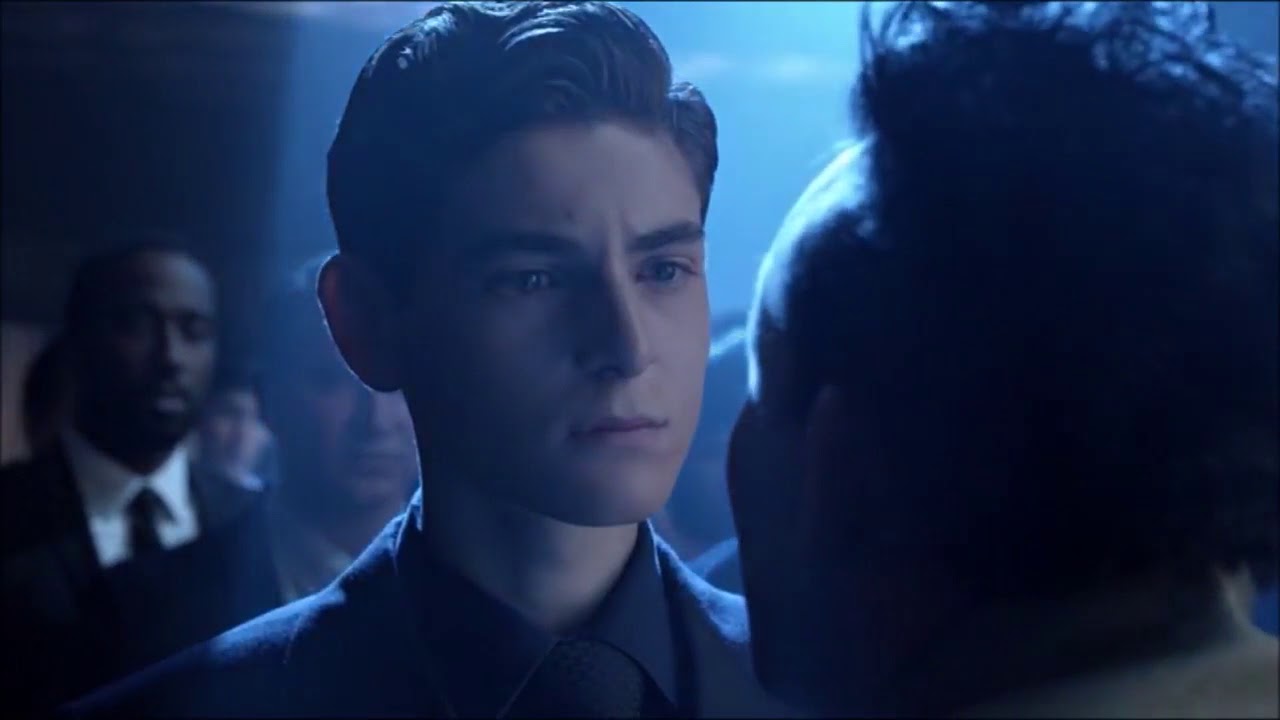 Gotham (Bruce Wayne) | Human - YouTube