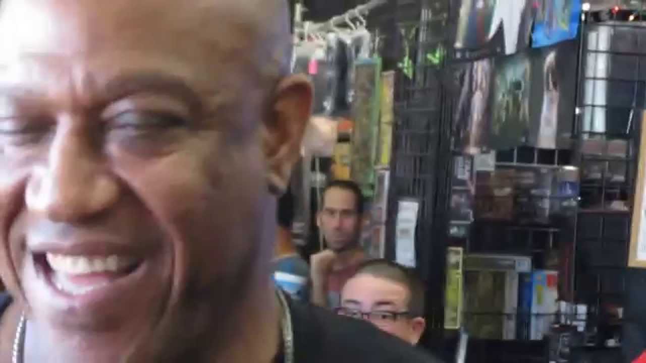Tommy 'Tiny' Lister Jr. Zeus, Deebo Meeting Fans - YouTube