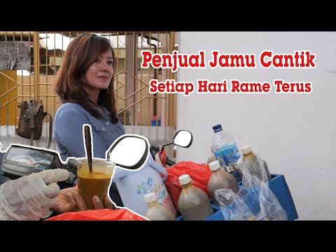 Penjual Jamu Cantik, Jualan Sejak 10 Tahun Lalu, Setiap Hari Rame Terus