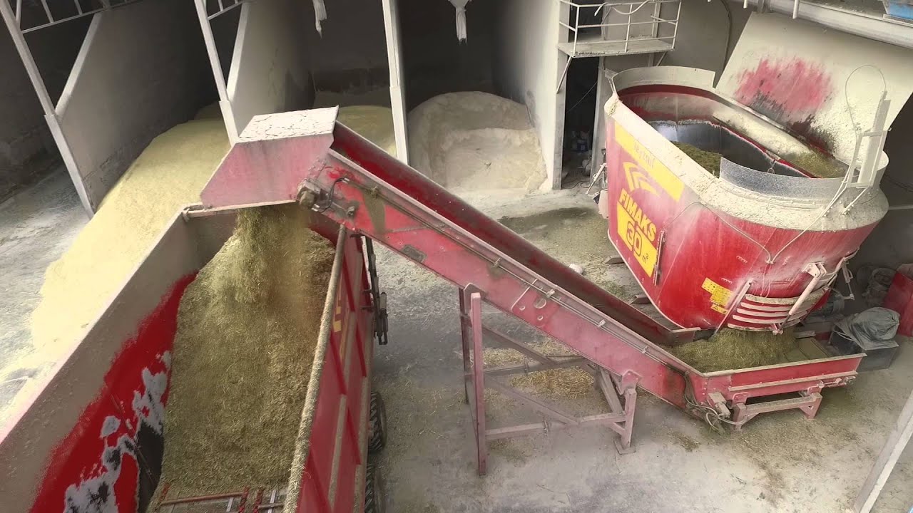 Fimaks 30m3 Stationary Mixer Feeder - YouTube