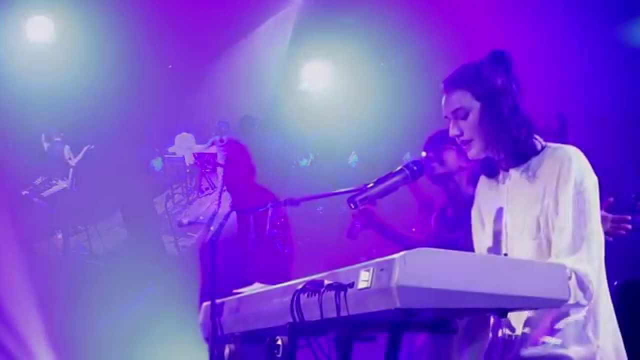It Is Well - Kristene DiMarco & Bethel Music. Ft. (Holly & Jacob) - YouTube