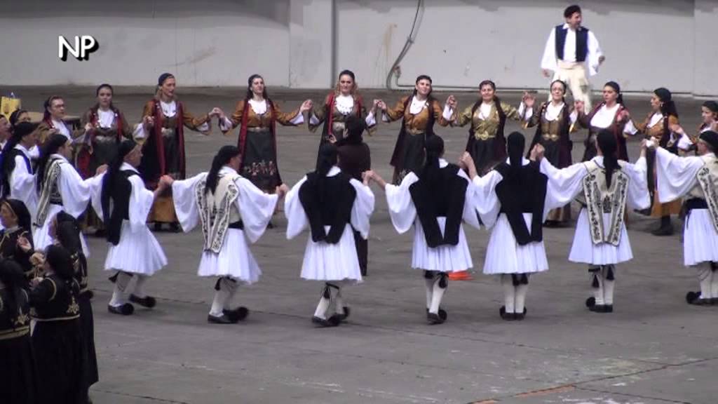 42-Πίτα του Ηπειρώτη 2013 Άιντε Μάρω στο Πηγάδι - YouTube
