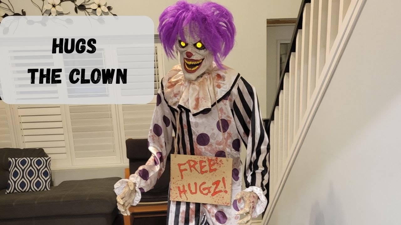 Hugs the clown Animatronic - YouTube