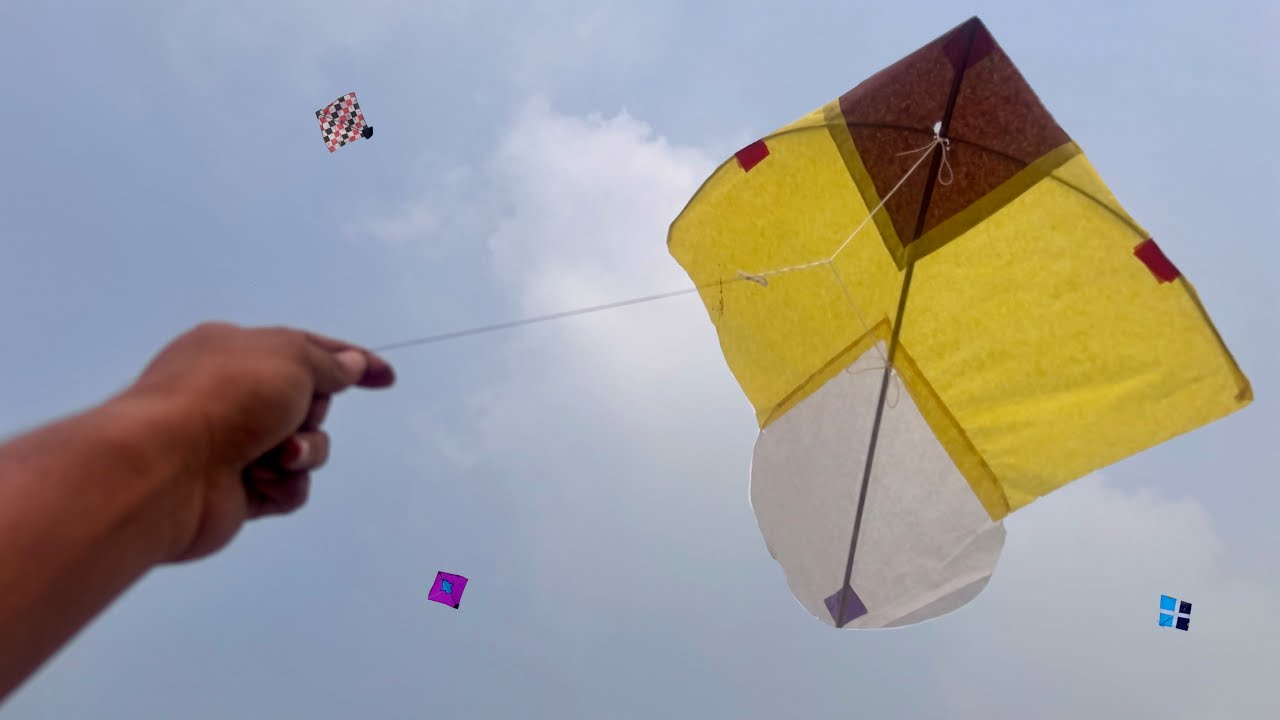 Looting kites on rooftop | Kite looting new video | Kite catching - YouTube