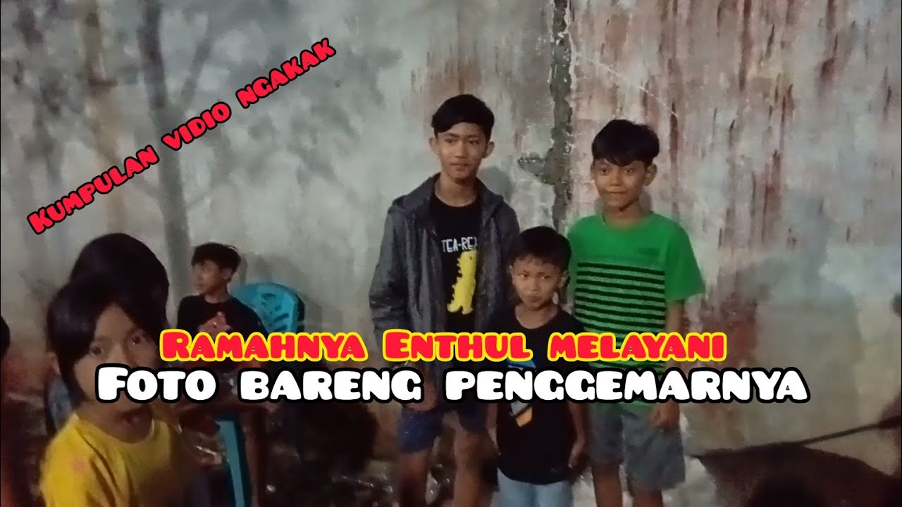 Ramahnya Enthul Melayani Foto Bareng penggemarnya - YouTube