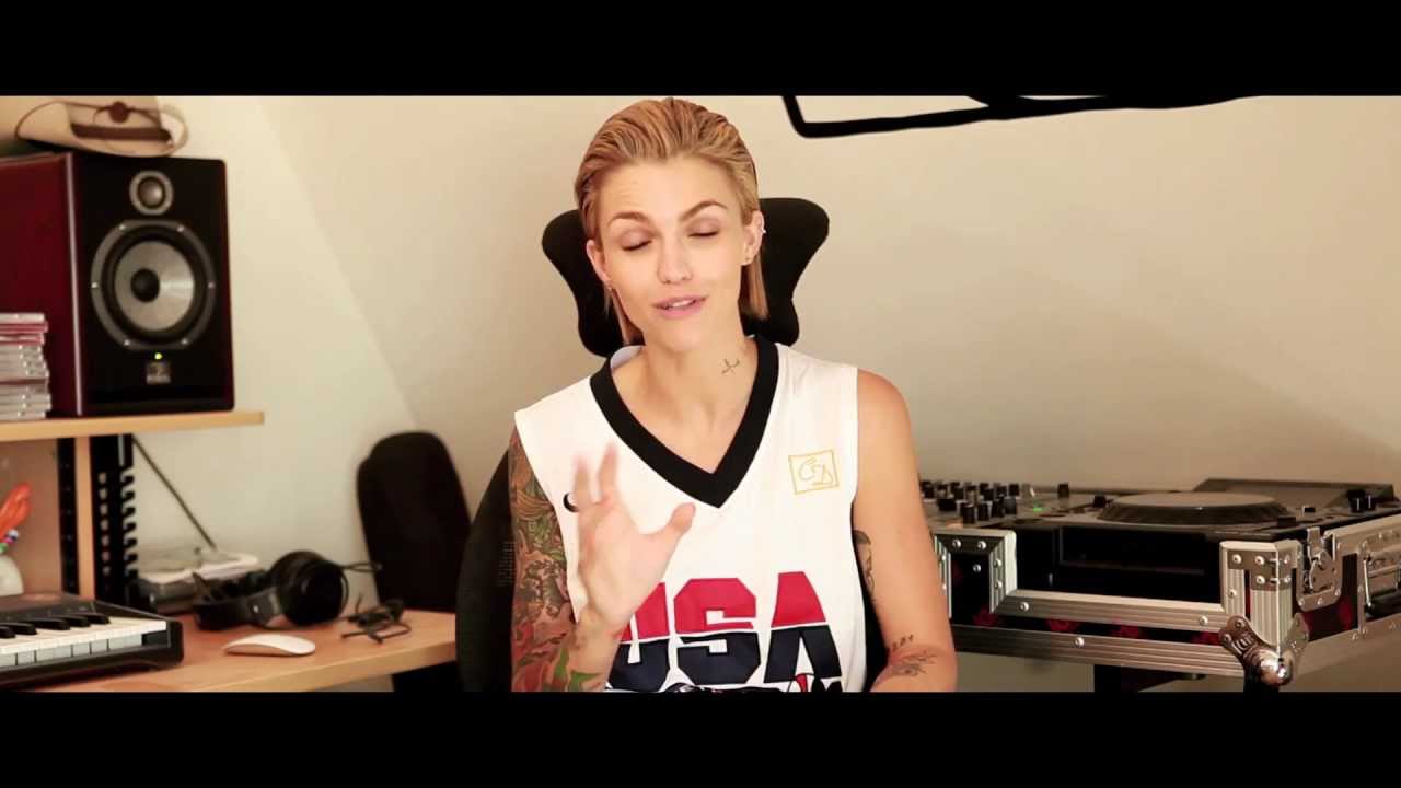 Ruby Rose on the 2012 Nicki Minaj Re-Up Tour + Sideshows - YouTube