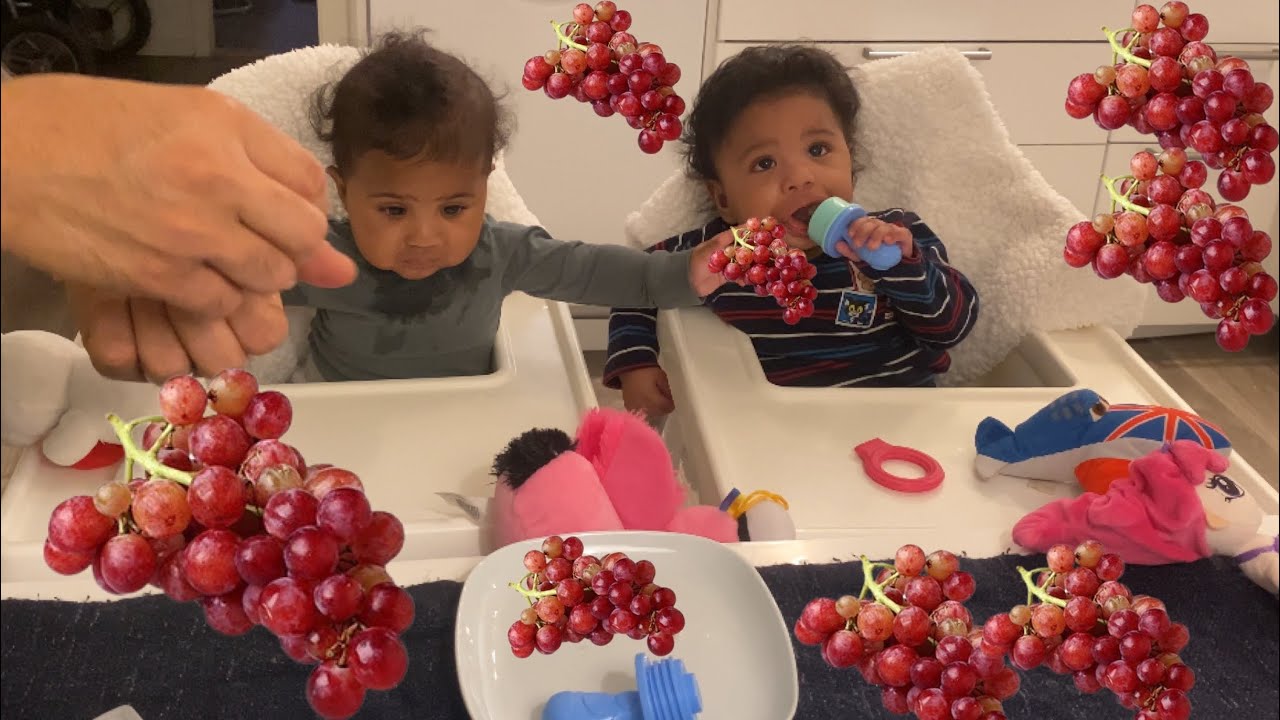 Twins!😍 We found a suitable pacifier for feeding children😋THIS IS ...