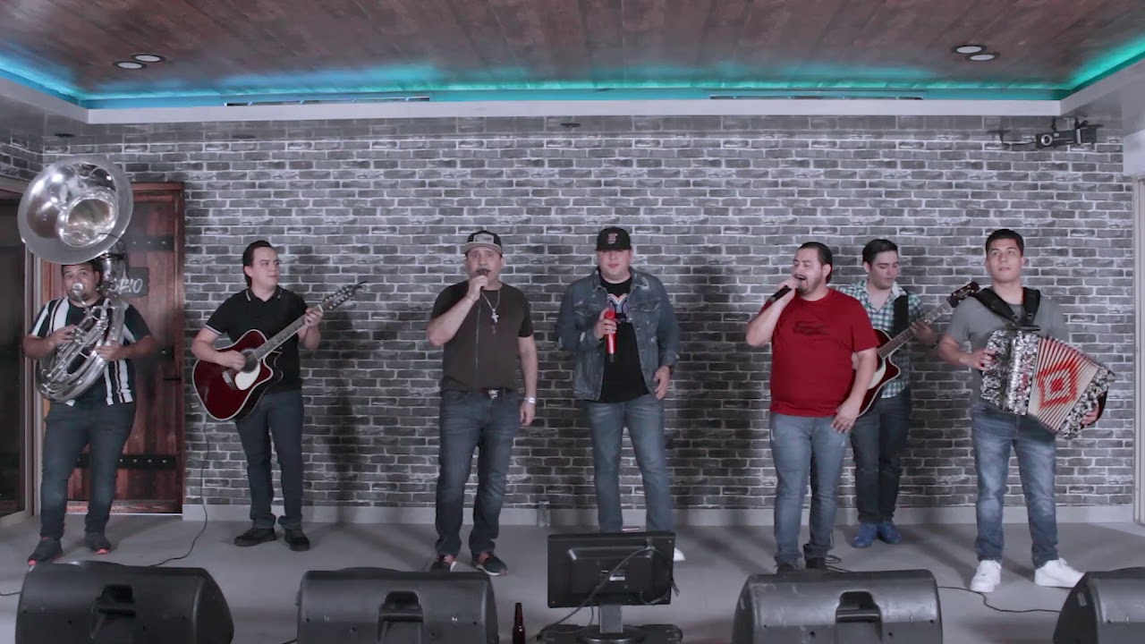 Los Mayitos de Sinaloa ft El Lobito de Sinaloa - Dile - YouTube