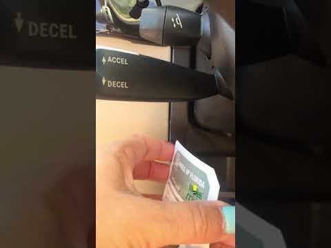 Como instalar un mini sunpass en el vehiculo - YouTube