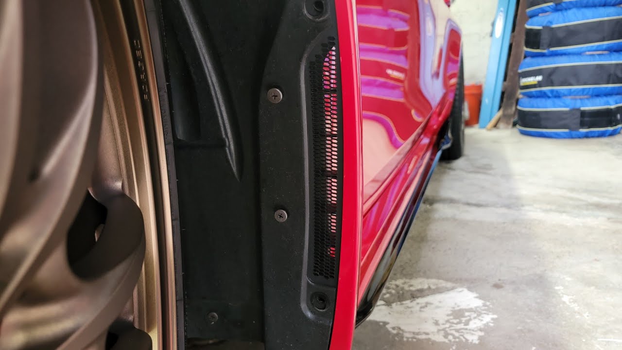 Flapfap Stone Guards Install Civic Type R FL5 - YouTube
