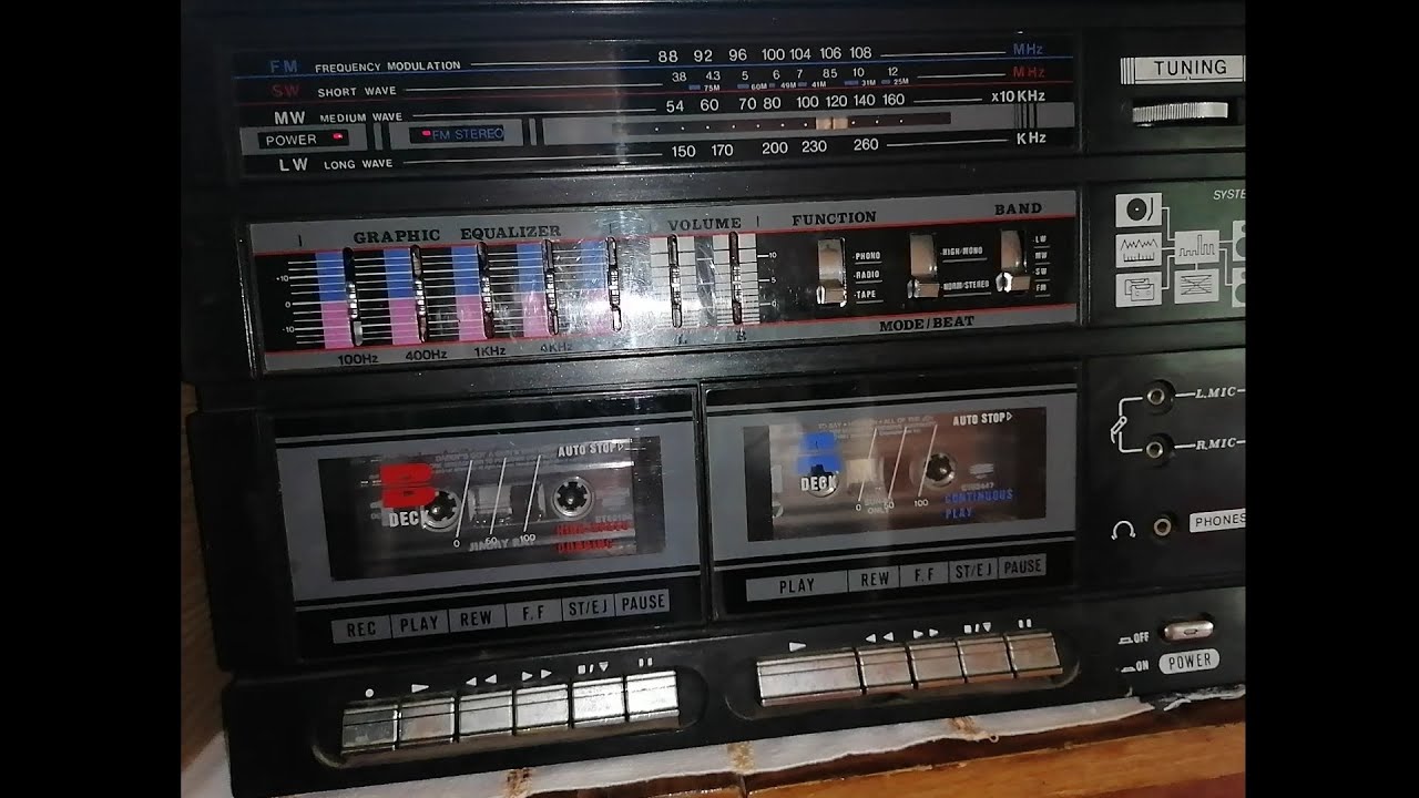 4 Band Radio/Double Cassette/Stereo Turntable (RECOR) audio system ...