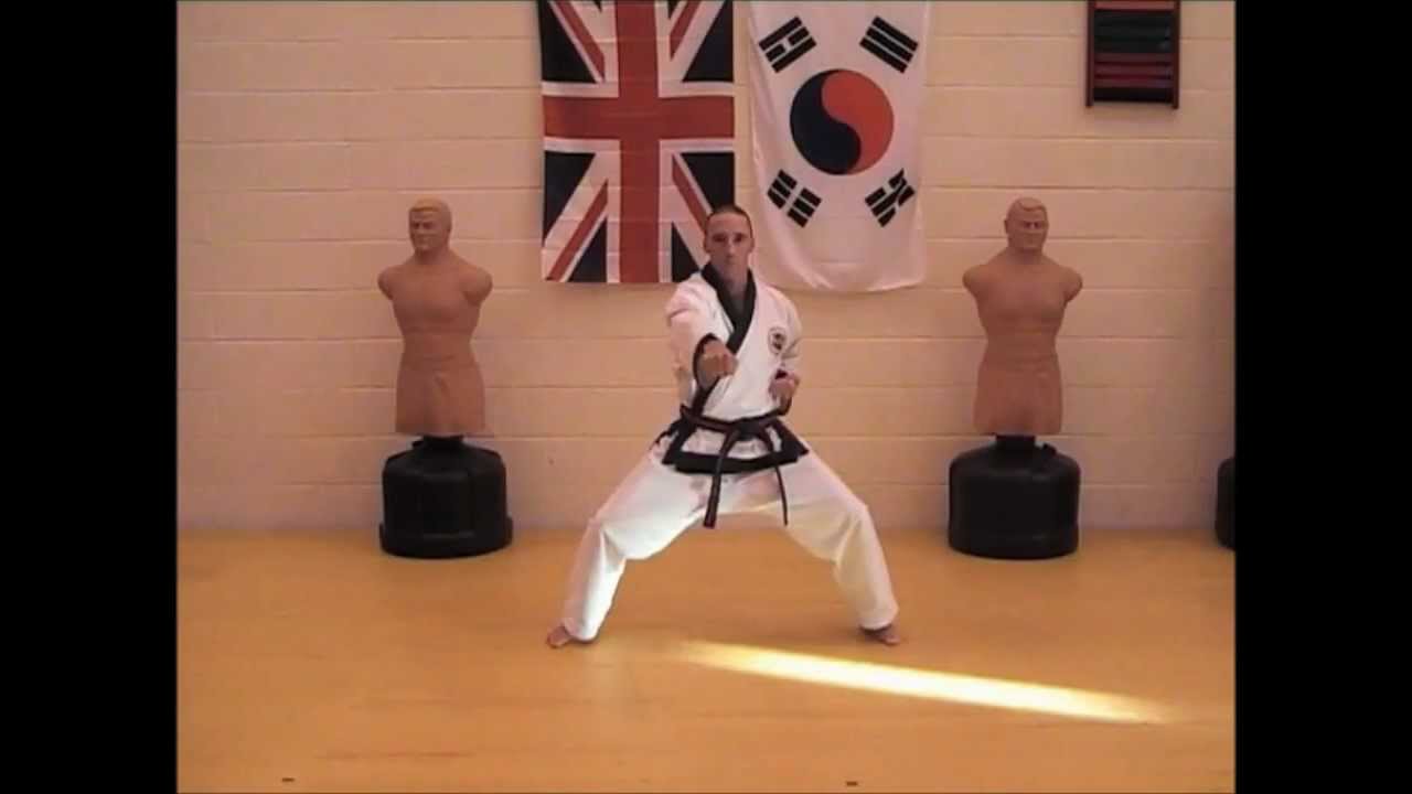 horse stance middle punch - YouTube