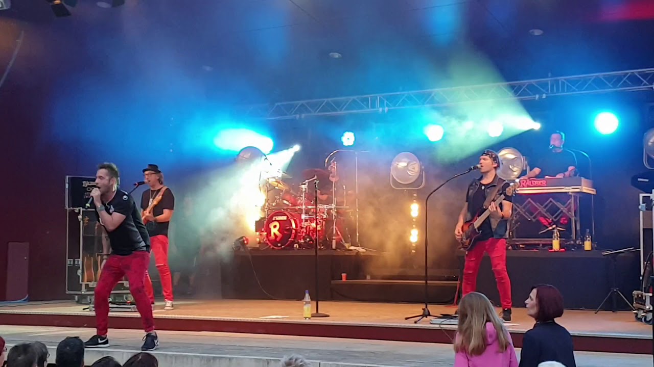 Die Räuber live mit für die Iwigkeit (Ewigkeit) "oh oh".... - YouTube