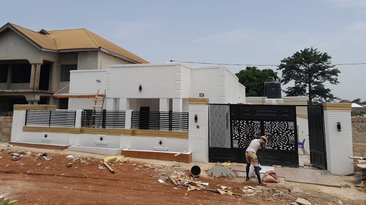 He MANAGED To Build 3Bedroom House in Ghana on a Small Plot | - YouTube