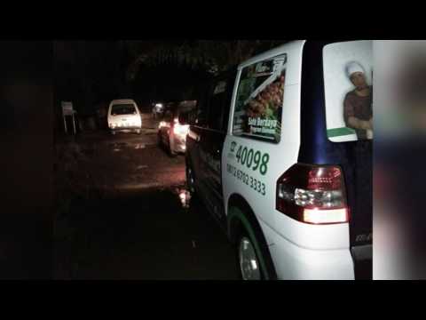 Perawat, bidan dan dokter klinik zambrud dalam aksi layanan sehat dompet duafa