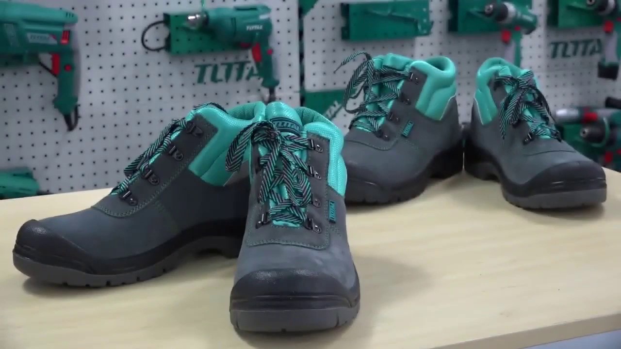 Total Safety boots with steel toe, oil resistance, shocj absorbers and ...