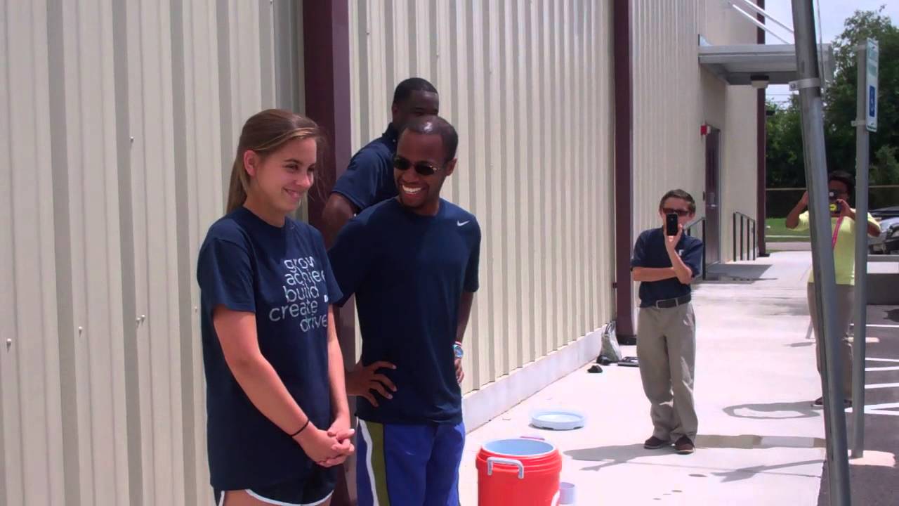 YES Prep Fifth Ward Does ALS Challenge - YouTube
