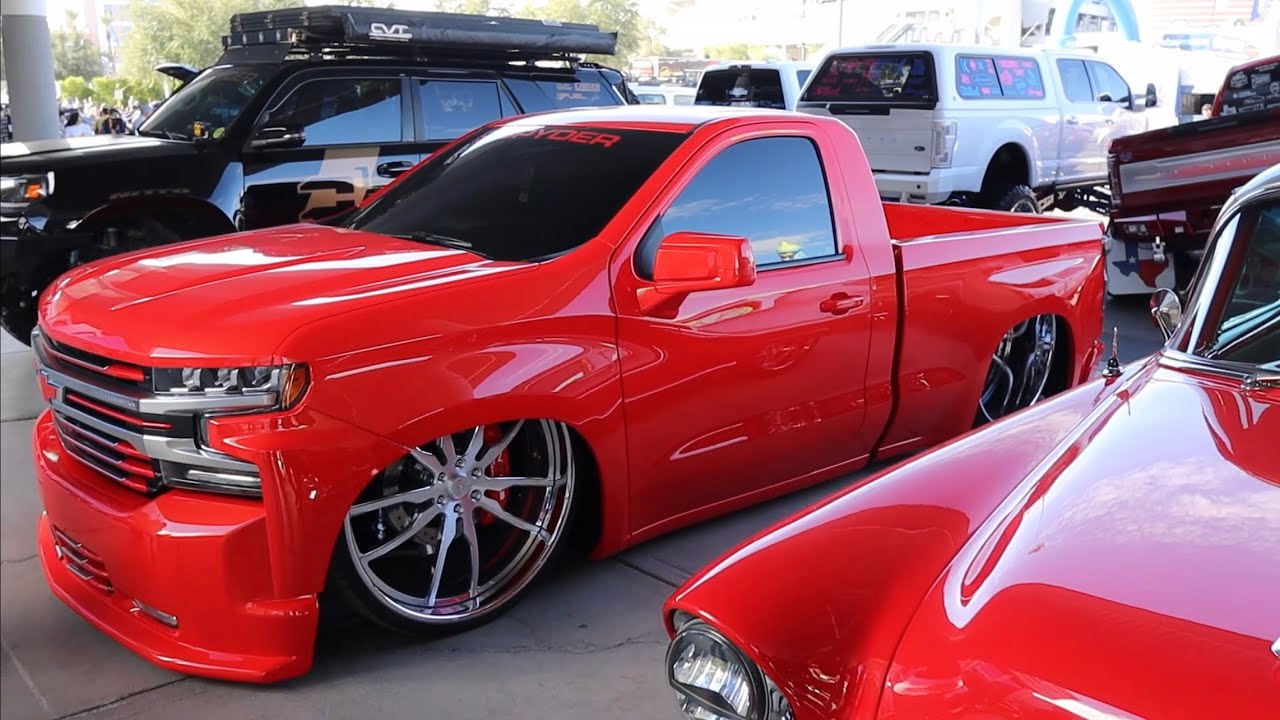 Sema 2022 - Day one - VLOG crazy Burnout show🔥 badass trucks and cars ...