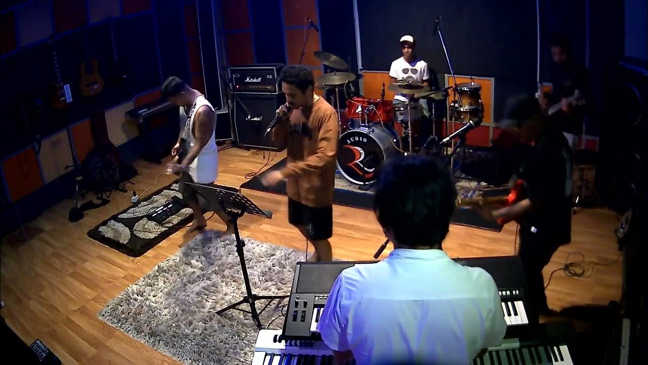 Post Malone - Psycho (Live Recording-CN9) - YouTube