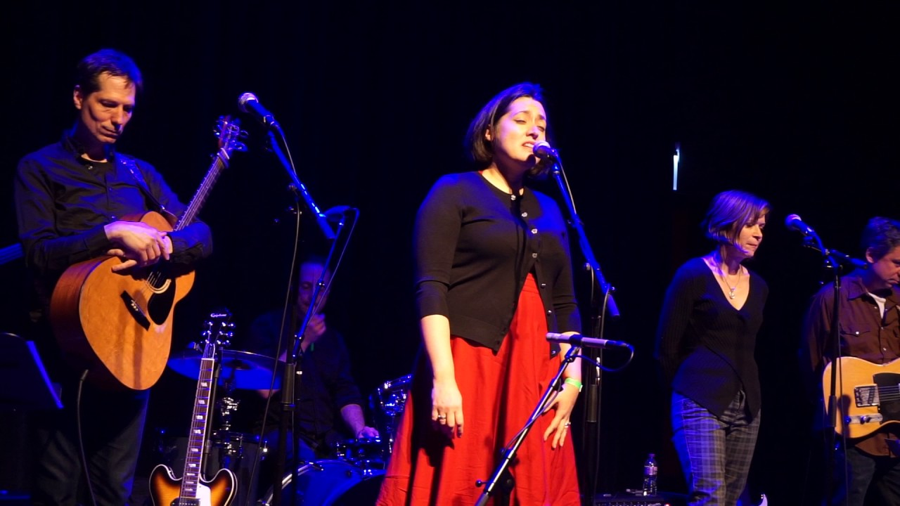 Rachel Drew performing at the Old Town School of Folk Music 12/04/2016 ...
