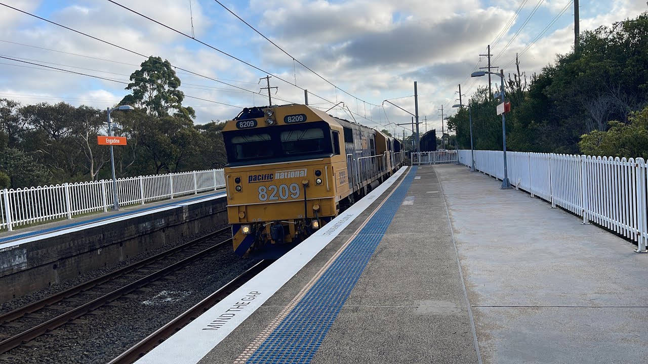 Trains in Sydney (Sydney trip part 5) Engadine and Sutherland - YouTube
