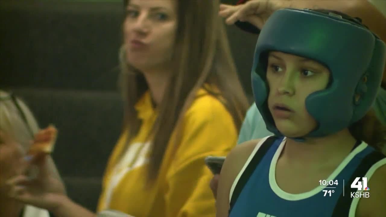 Kansas City teen wins 1st boxing match after surviving ambush from ...