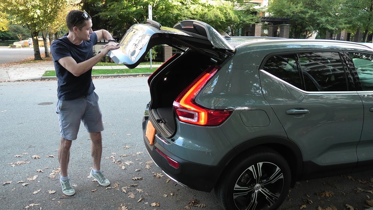 Volvo XC40 (2019-2026): How To Adjust Tailgate Opening Height? - YouTube