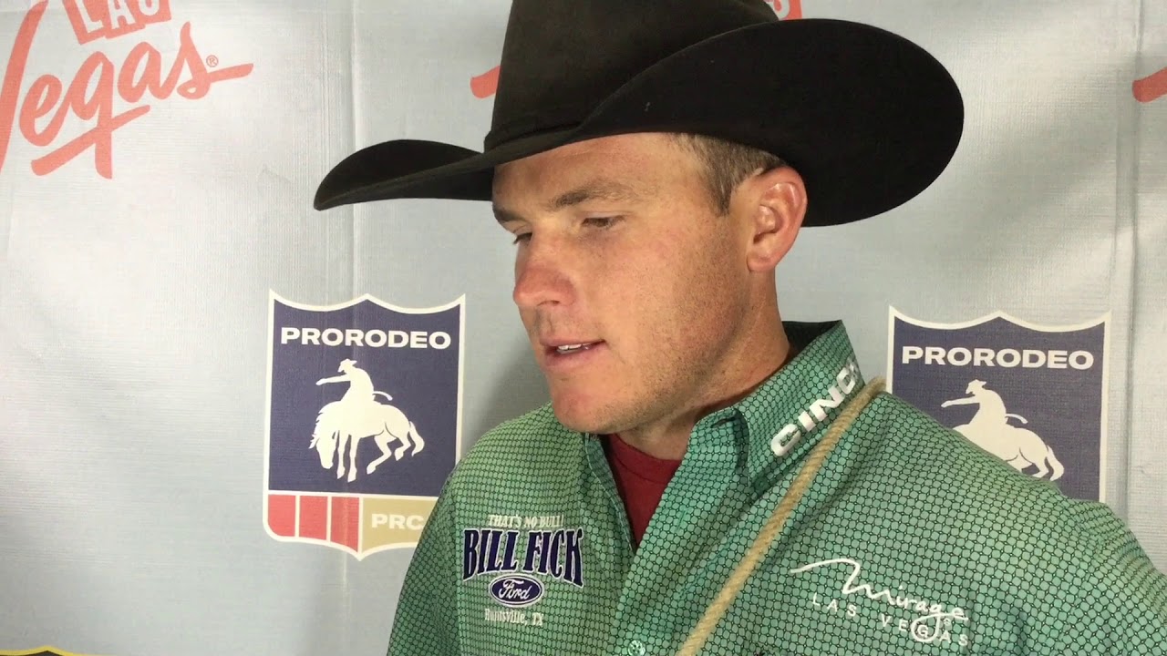 Tie Down roper Caleb Smidt wins round one of the 2018 WNFR. - YouTube