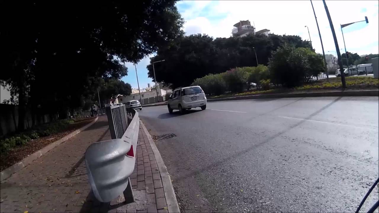 Marsa Crossing Traffic Lights - YouTube