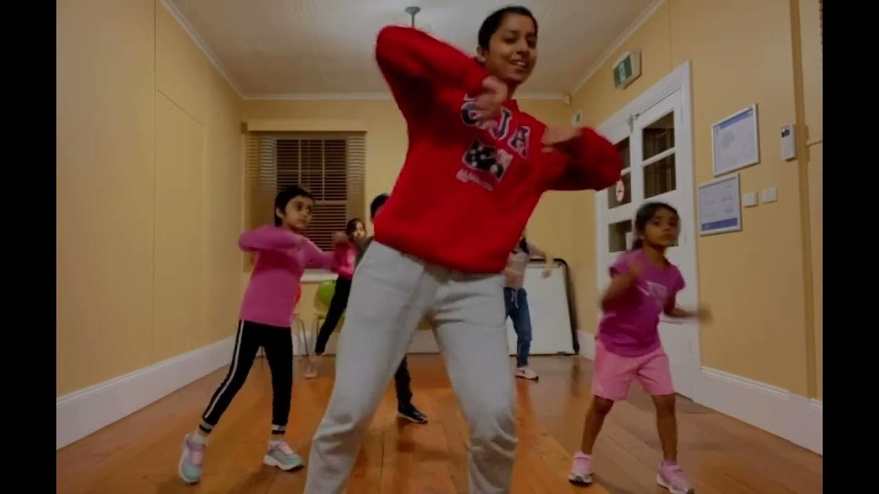 Jhoome jo Pathan | Shahrukh khan | Deepika Padukone | Abhivyakti Dance Academy | Kids dance ...