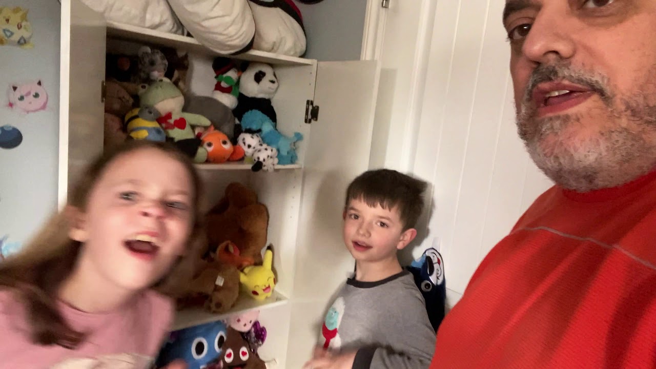 Day 21 (April 5, 2020) Maxi's stuffie closet - YouTube