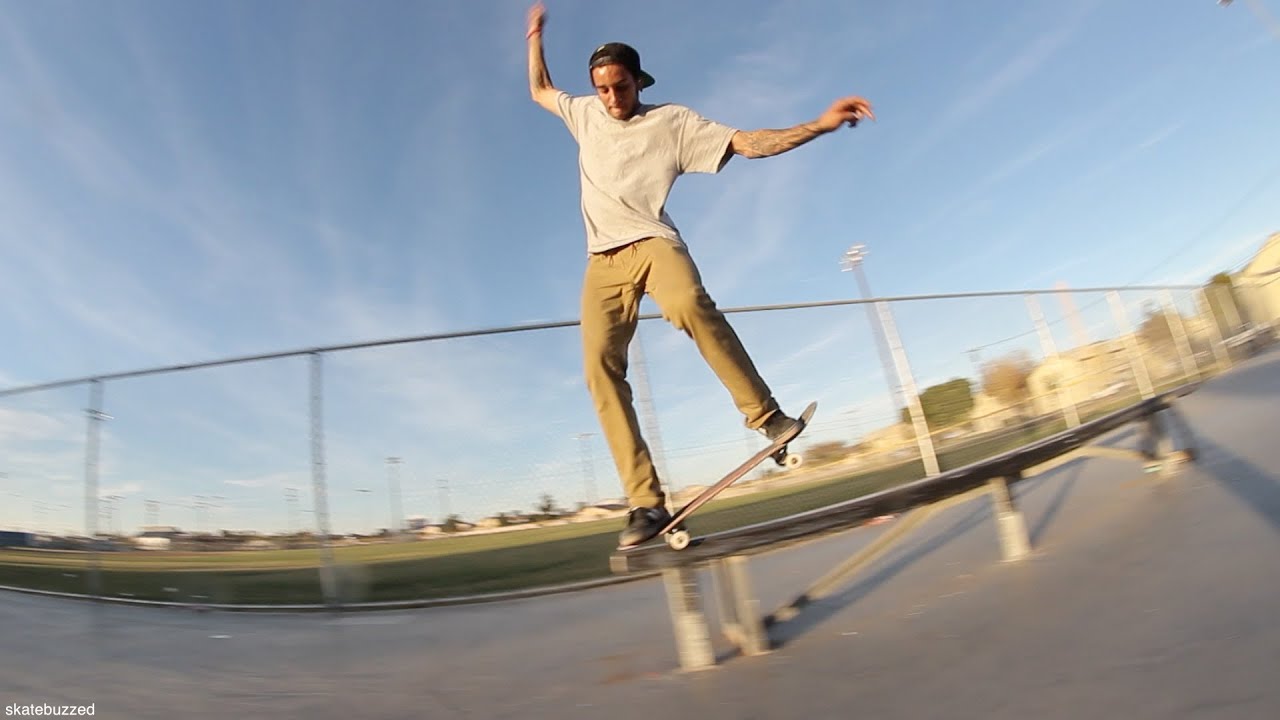Jordan Mourning Skates the Bench at Brawley Skatepark - YouTube