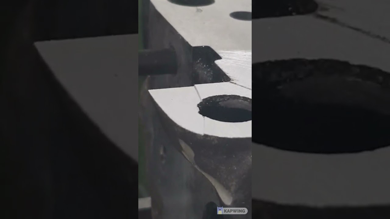 Cylinder head Skimming Volvo b230 scrap head - YouTube