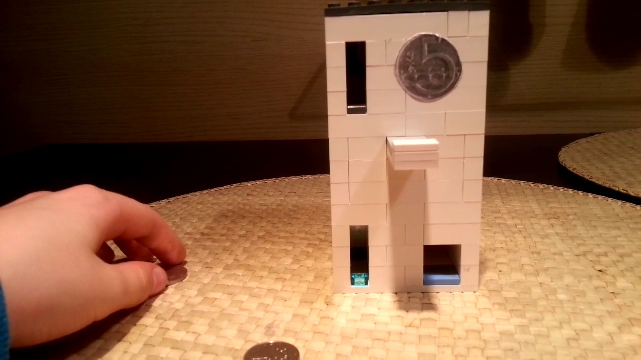 Lego automat - YouTube
