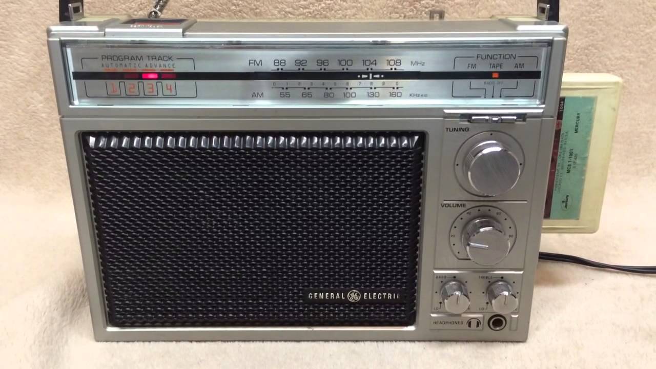 GE Portable AM-FM 8 Track Radio 3-5508A - YouTube