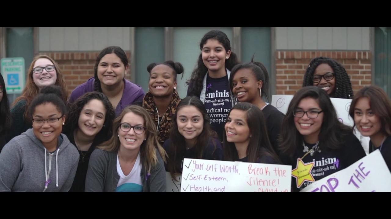 Karli Johnson #YoungerThanYouThink - YouTube