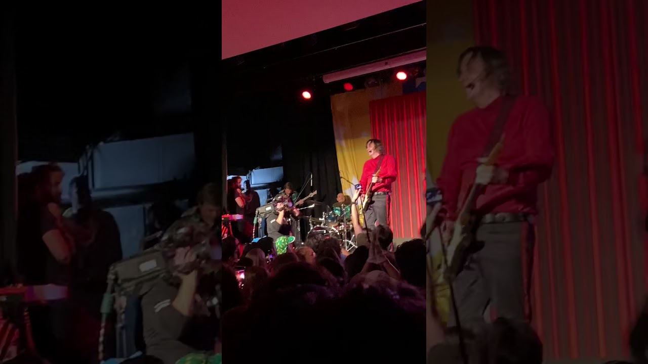 Murray Cook the original red wiggle - YouTube