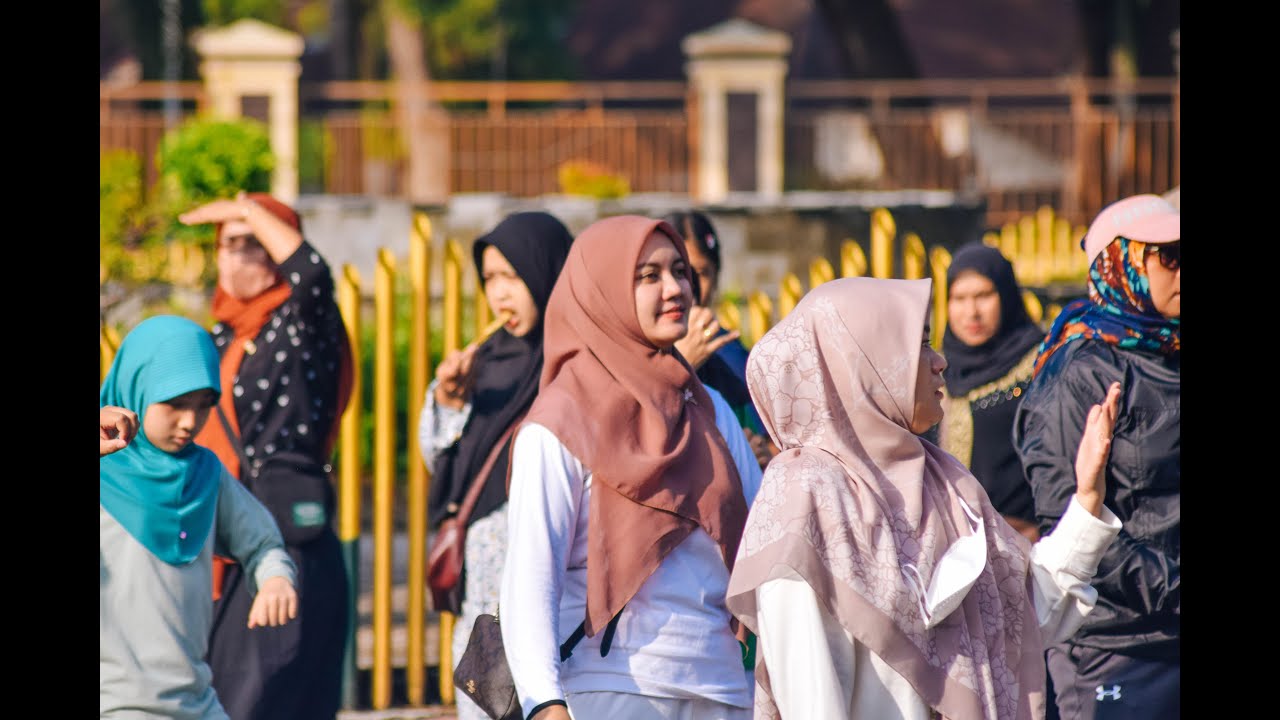 PREVIEW IDI SLIDE - YouTube