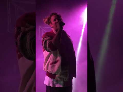Şanışer ft. Sokrat ST - Yalan | Beşiktaş IF Live