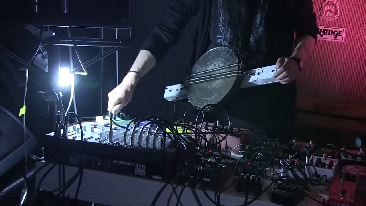 Merzbow Boiler Room Tokyo Live Set - YouTube