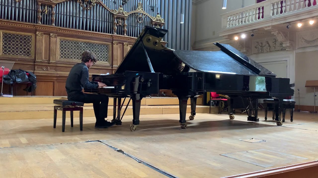 Gabriele Micheli - M. Ravel, La Valse - YouTube