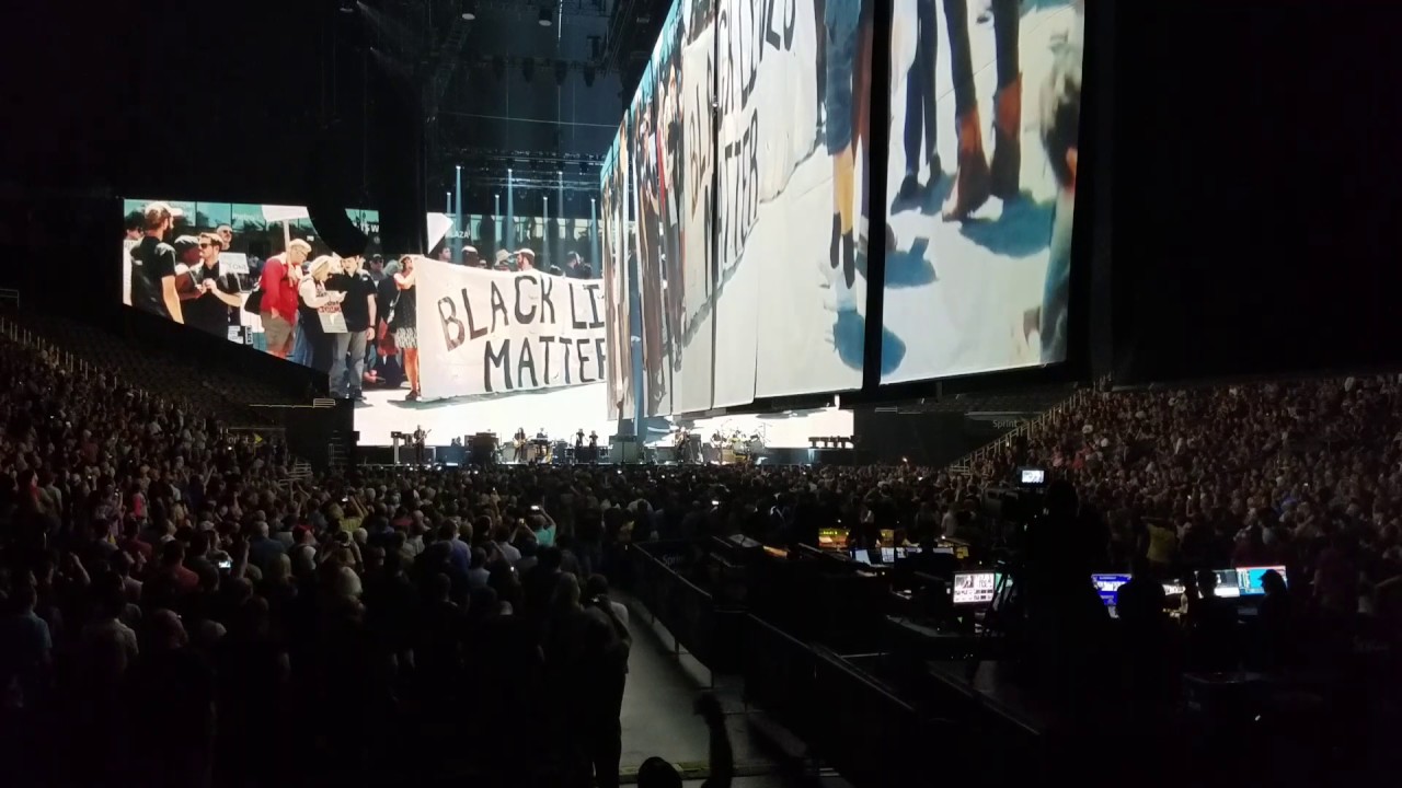 Roger Waters Us+Them 2017 tour kansas city us+them HD HQ - YouTube