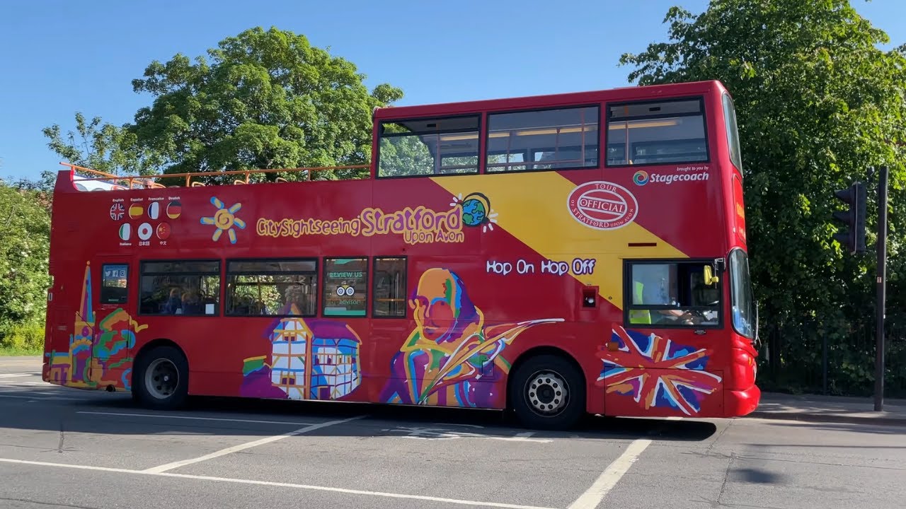 Stratford-Upon-Avon sightseeing bus - YouTube