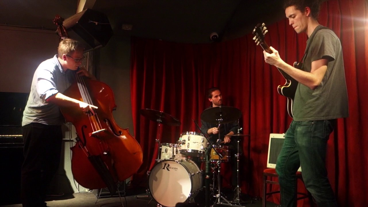 Matthew Read Trio - Burke & Hare Live - YouTube